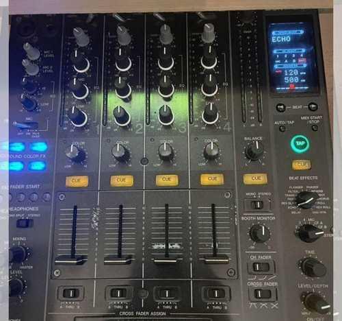 Микшерный пульт Pioneer DJM-800