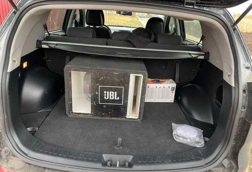 Сабвуфер jbl