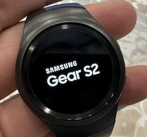 Смарт часы Samsung Gear S2