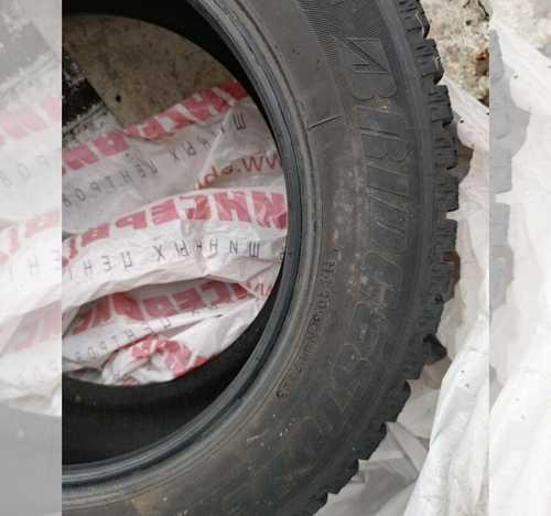 Bridgestone Ice Cruiser 7000 205/60 R16 92T