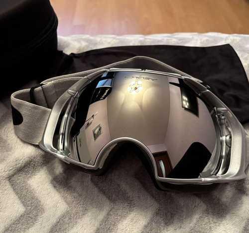 Горнолыжные очки oakley