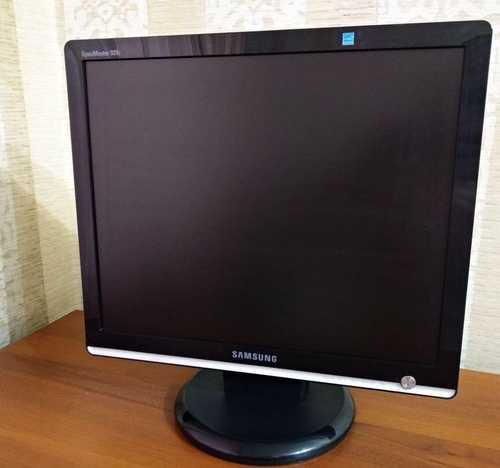 Монитор 19" Samsung SyncMaster 931c