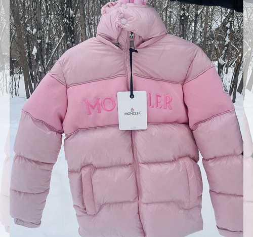 Пуховик Moncler с NFC женский