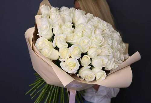 Букет из 71 белой розы Proud большой бутон