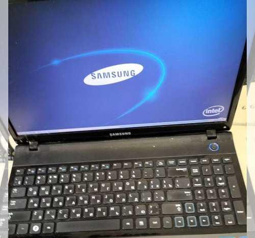 Ноутбук Samsung np300e5a