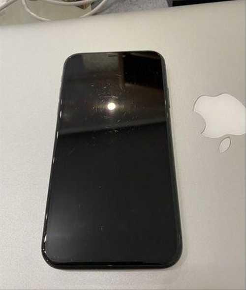 Диспоей iPhone 11 снятый с устройства с дефектом