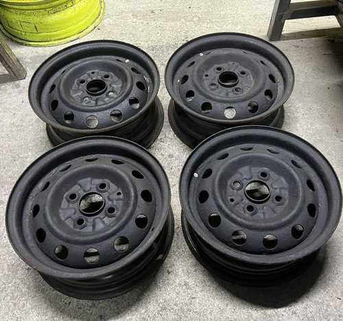 Штампованные диски 4x100 Цо 54.1 R13 Hyundai Getz