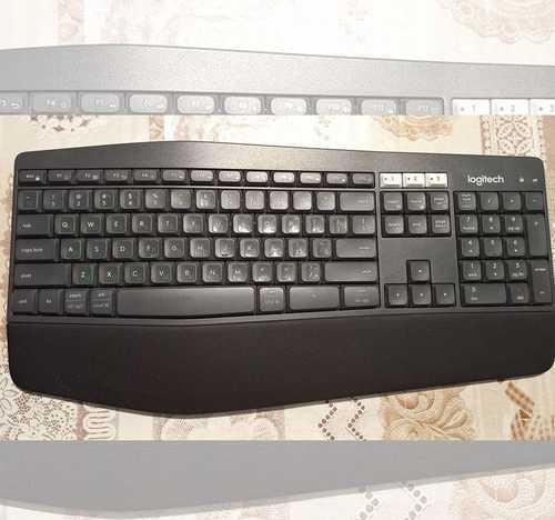 Logitech MK850 Комплект мышь клавиатура беспроводн