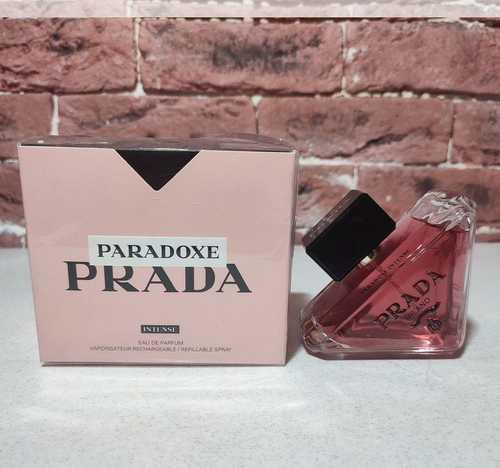 Духи Prada Paradoxe, Прада