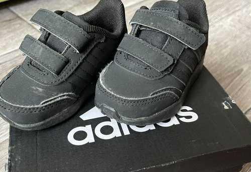 Кроссовки детские adidas 19 размер