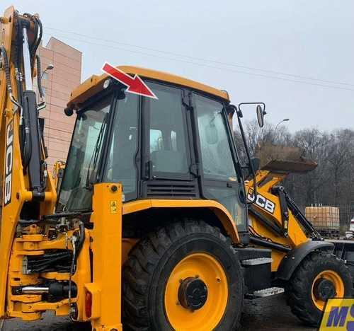 Стекло кузовное заднее правое Jcb 3cx-4cх