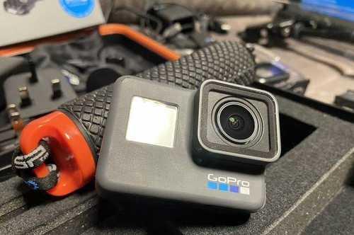 Экшн камера GoPro Hero 6 + богатый набор
