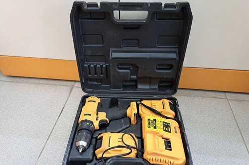 Шуруповерт Dewalt DCB112 (Титова)