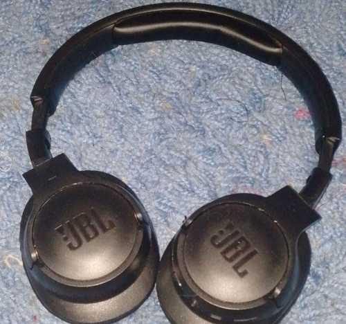 Беспроводные наушники jbl