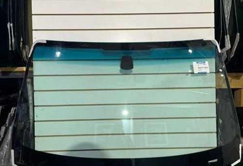 Лобовое стекло Infiniti FX45 2 с обогревом