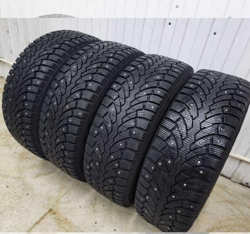 Pirelli Ice 215/60 R17 100T