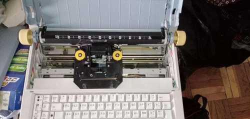 Печатная машинка olivetti