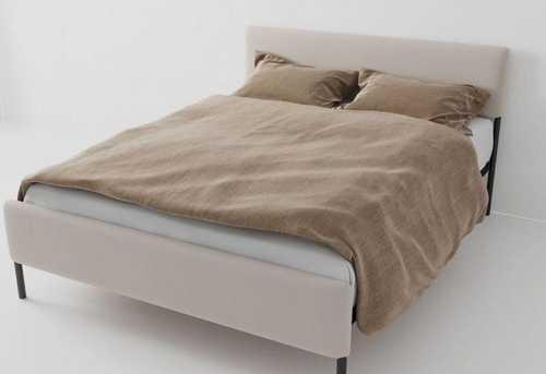 Кровать металлическая с мягким изголовьем
