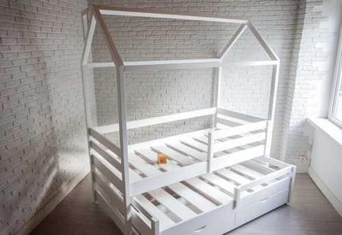 Детская выдвижная кровать в форме домика