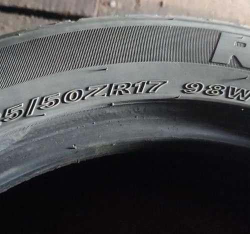 Roadstone N8000 225/50 R17C 98W