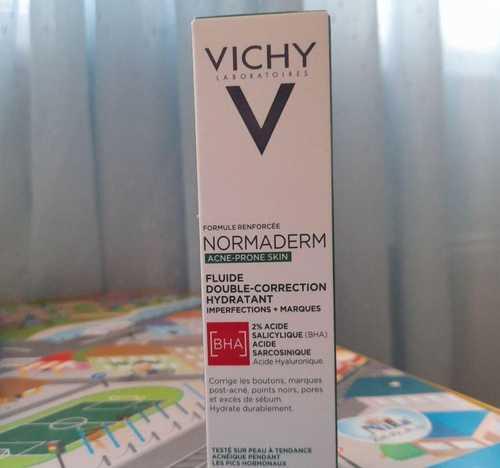 Vichy Normaderm Корректирующий крем-флюид для лица