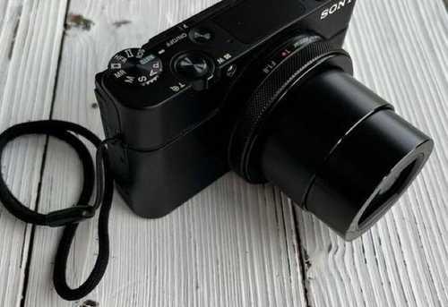 Фотоаппарат Sony RX100 m4