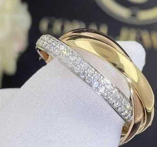 Золотое кольцо Cartier Trinity, маленькая модель 0,55ct