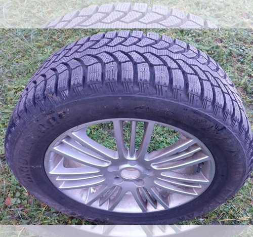 Bridgestone Blizzak Spike-01 235/55 R17 103T