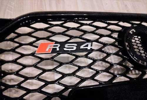 Решетка радиатора Audi RS 4, A4