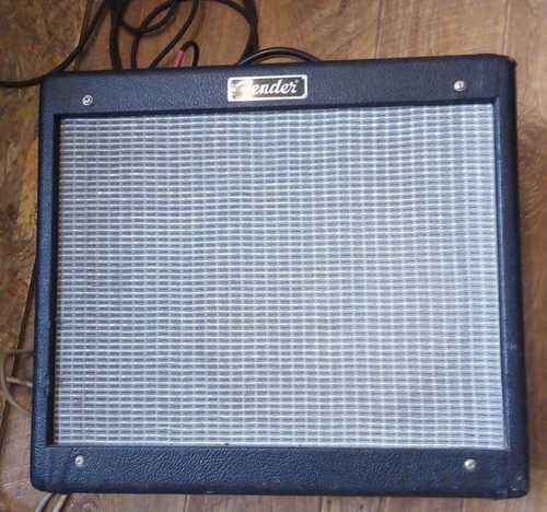 Комбоусилитель fender junior