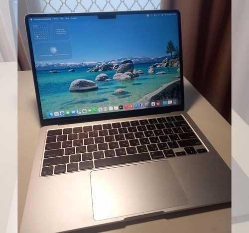 MacBook Air 13 (2022, M2), 256 ГБ, M2 (8-core), RAM 8 ГБ, GPU 10-core