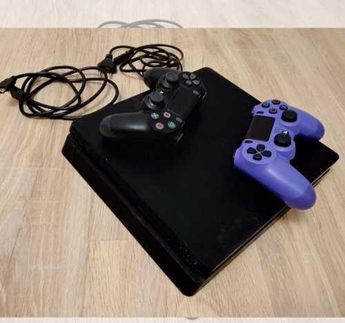 Sony PlayStation 4 Slim 1 терабайт, 2 джойстика