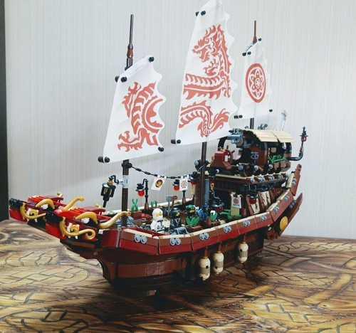 Летающий корабль Мастера Ву lego 70618