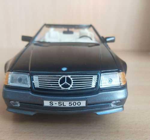 Модель 1:18, Maisto, Mersedes-Benz 500SL 1989