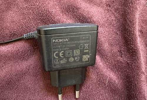 Зарядное устройство Nokia AC-3E и AC-11E (2 мм)