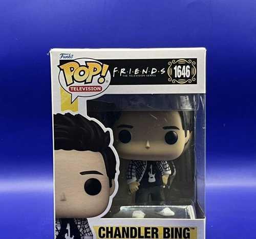 Funko Pop Friends 1646 Chandler Bing in Way