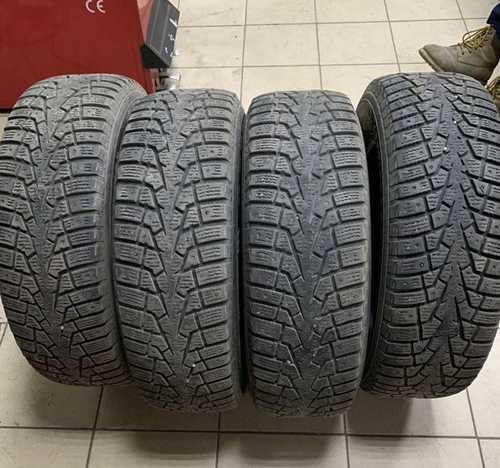 Maxxis ArcticTrekker NP3 215/65 R16