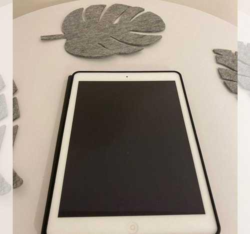 Apple iPad Air (Wi-Fi + Cellular) 64GB