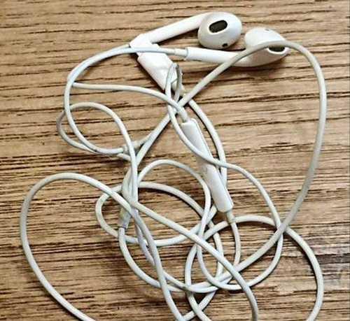 Проводные оригинальные наушники Apple earpods