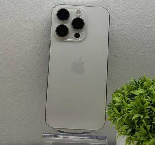 iPhone 15 Pro, 256 ГБ