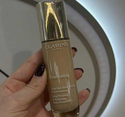 Крем тональный Clarins