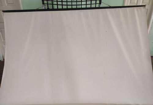 Экран для проектора 2 на 2,5 метра