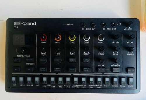 Roland aira t-8