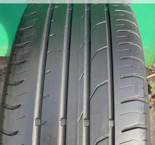 Continental ContiPremiumContact 2 215/60 R17 96H