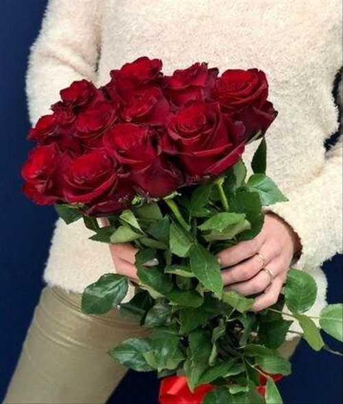 Букет из 11 красных роз Эквадор 50 см