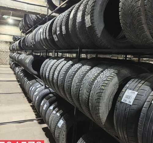 Goodyear UltraGrip Performance 225/55 R17 101P