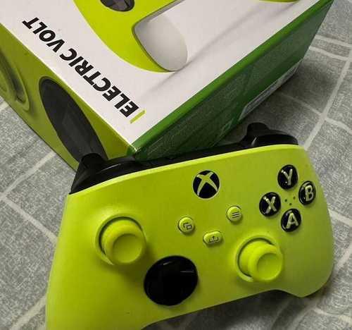 Геймпад Xbox Electric Volt