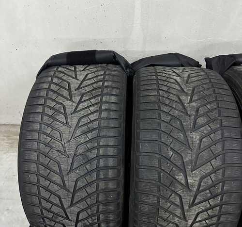 Yokohama BluEarth Winter V905 275/40 R21 и 315/35 R21