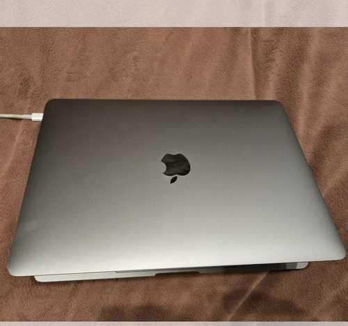 Apple macbook pro 13 2017 год