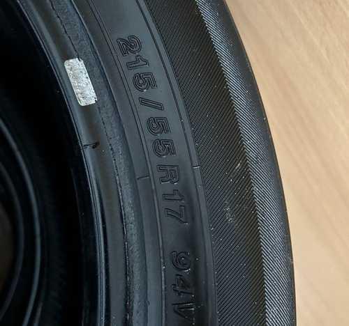 Yokohama BluEarth E70BZ 215/55 R17 94V